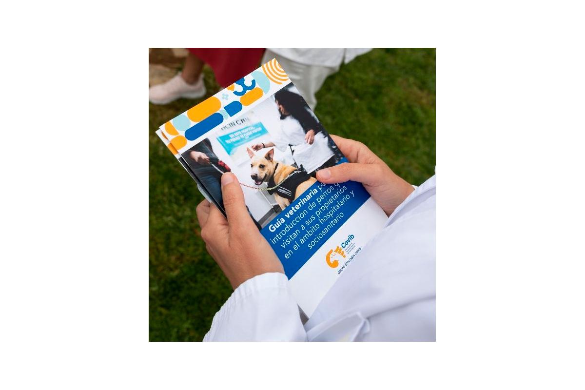 Nueva guía veterinaria para la introducción de perros en visitas hospitalarias publicada por el ...